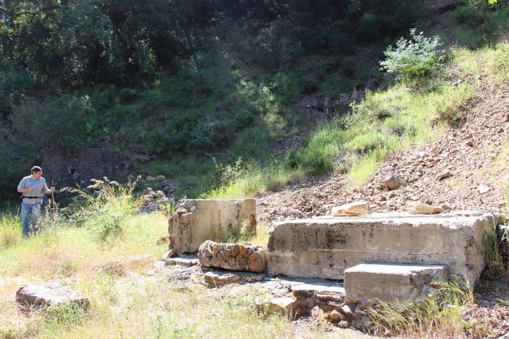 Blue Light Mine – Explore Real California Gold Mines!